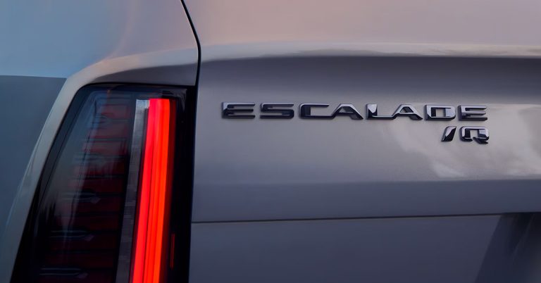 Cadillac Escalade vs Escalade ESV vs Escalade IQ [2025]